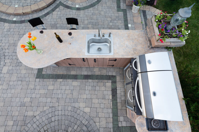 Outdoor Kitchen Installation – Landmark Paving & Masonry